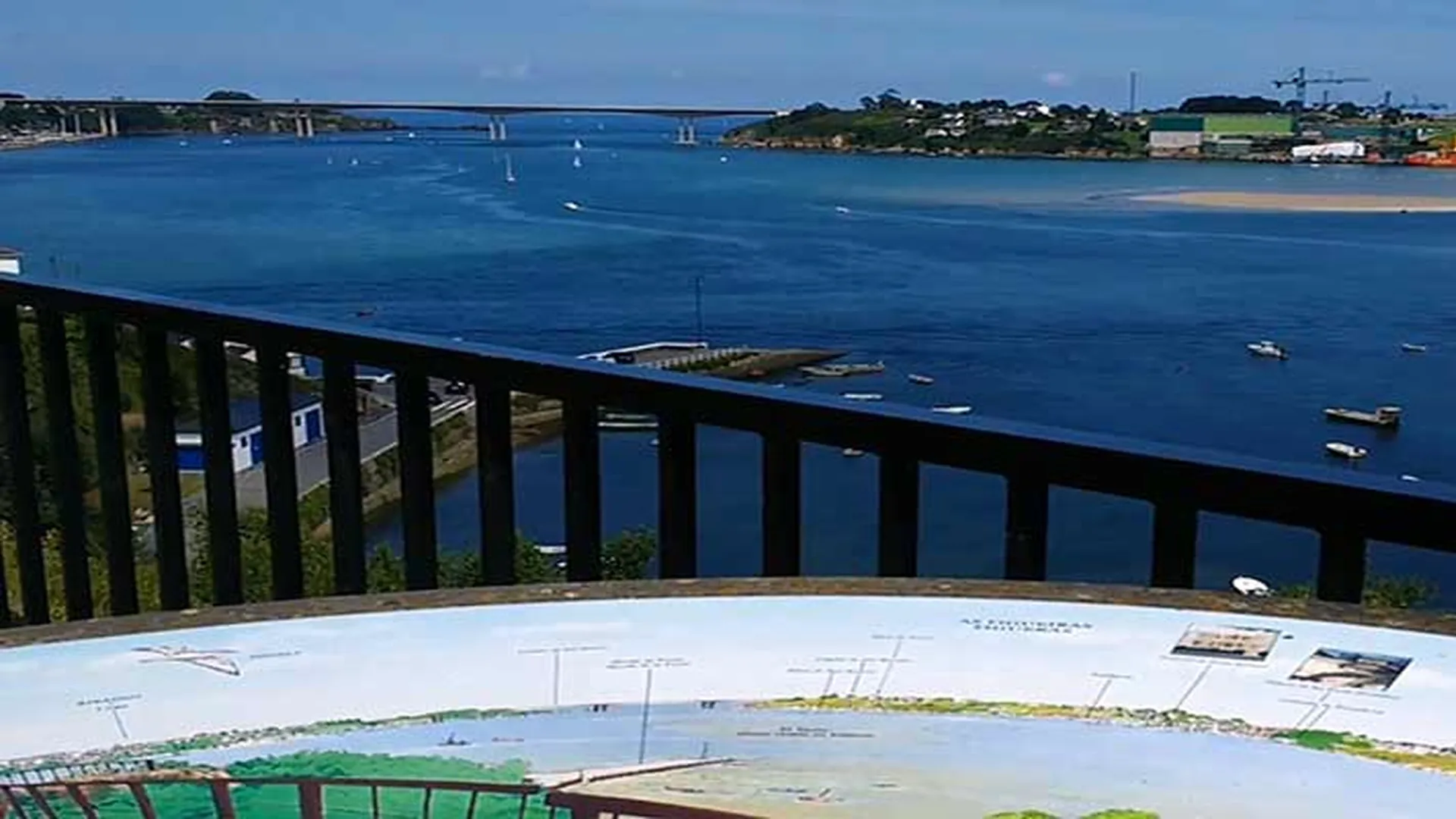 Castropol, pueblo con encanto en Asturias. - Una y más rutas